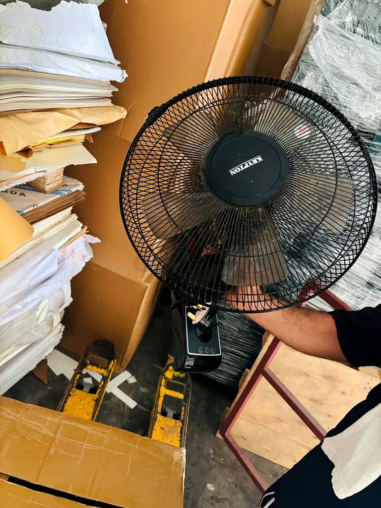 Wall mount fan | dubizzle Sharjah