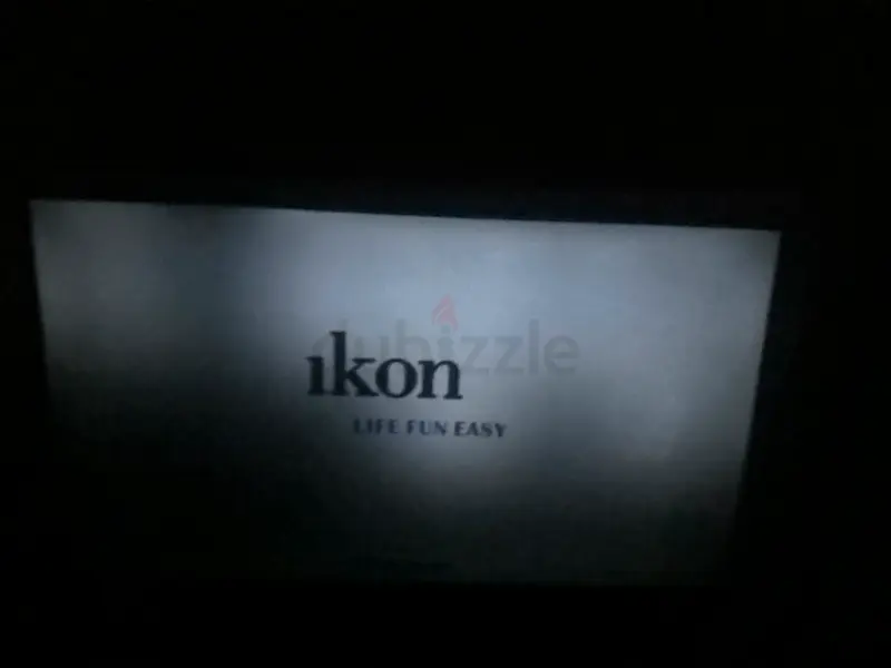 Smart TV 32 inch - Dim light screen | dubizzle