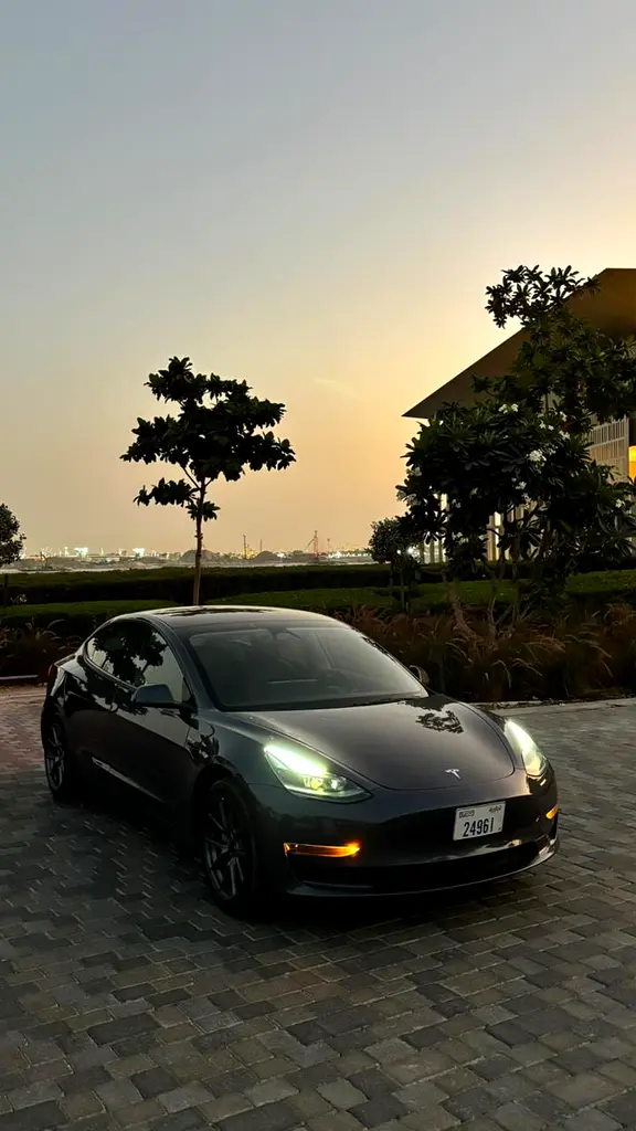 Tesla model 3 | dubizzle Dubai
