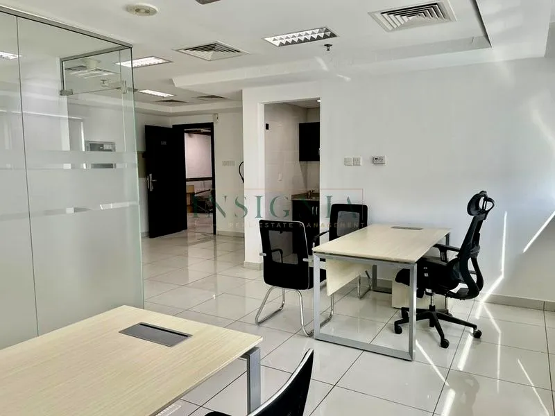 Office: Vacant Chiller Free I Toilet Pantry I Partition | dubizzle Dubai