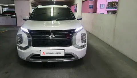 Used Mitsubishi Outlander Under 15000 km for Sale in Dubai | dubizzle