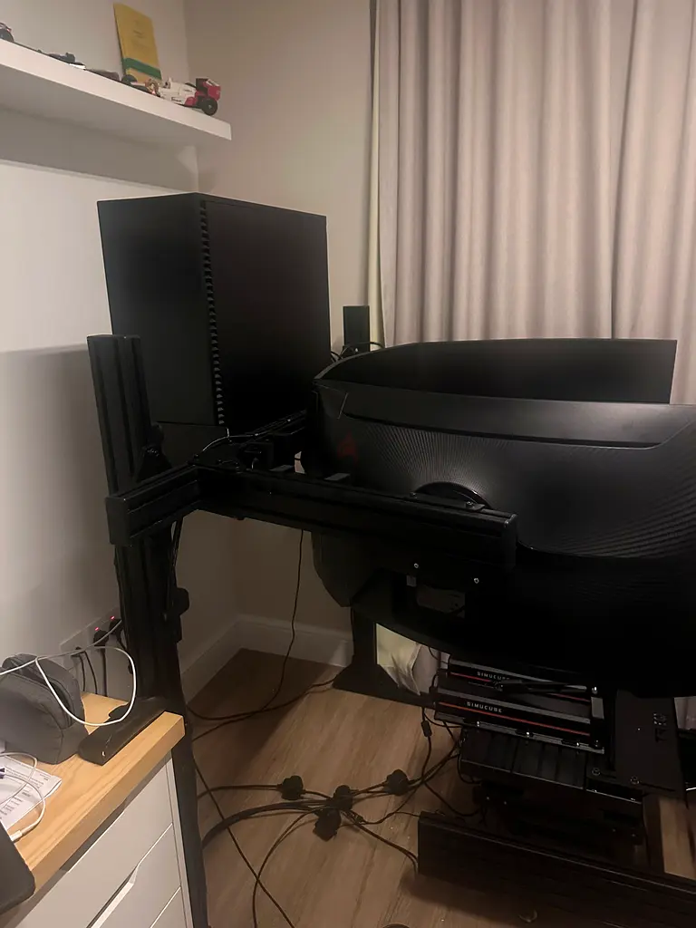 Triple Screen Setup for Gaming (Sim Racing/Flight Sim) | dubizzle UAE