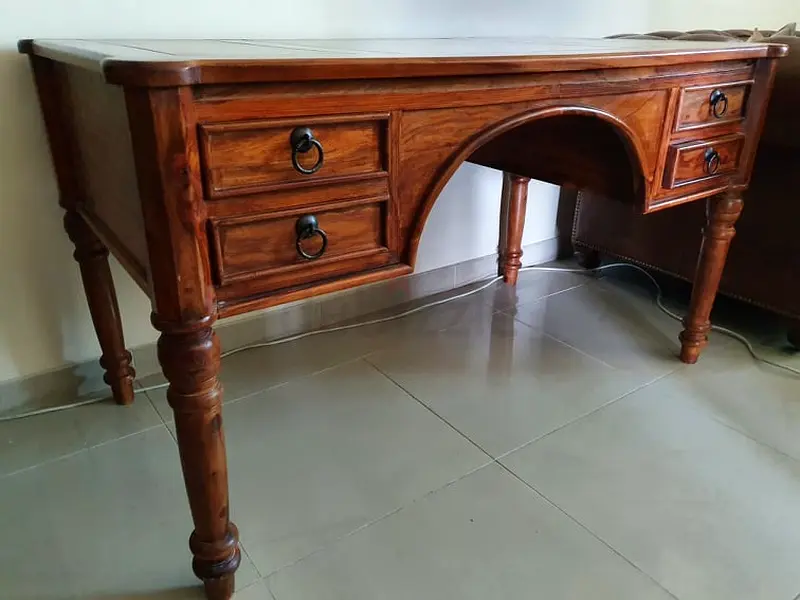 wooden study desk | dubizzle Dubai