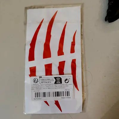 Classifieds: Brand New 2 PCs claw stickers Aed 5 | dubizzle Dubai