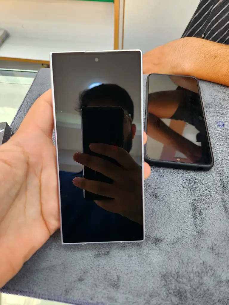 Samsung Galaxy Z Fold 7 256GB With Box | dubizzle Sharjah