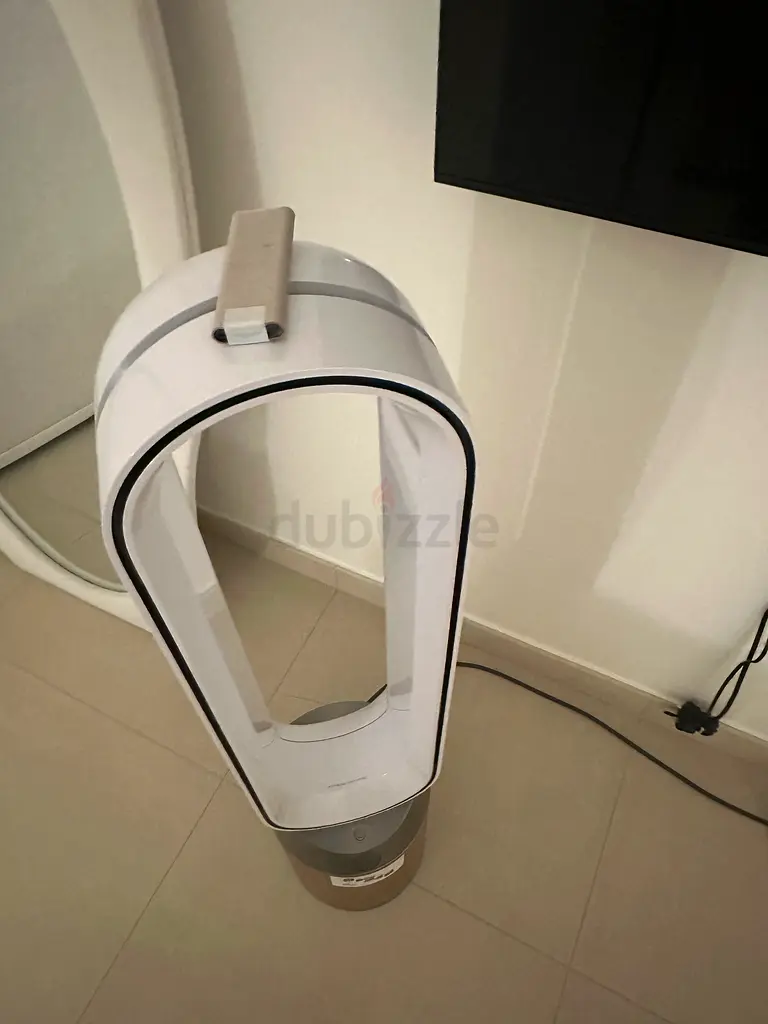 Dyson Air Multiplier Cooling Fan - Efficient and Stylish | دوبيزل دبي