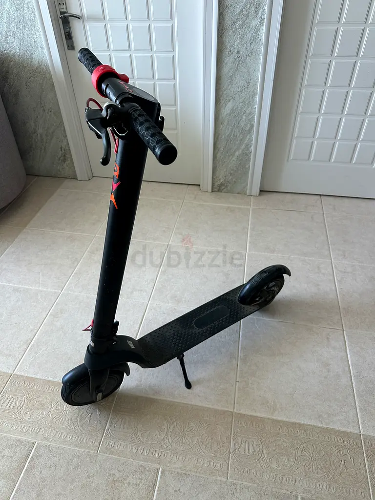 Lightly Used Electric Scooter for Fun Rides | dubizzle Dubai