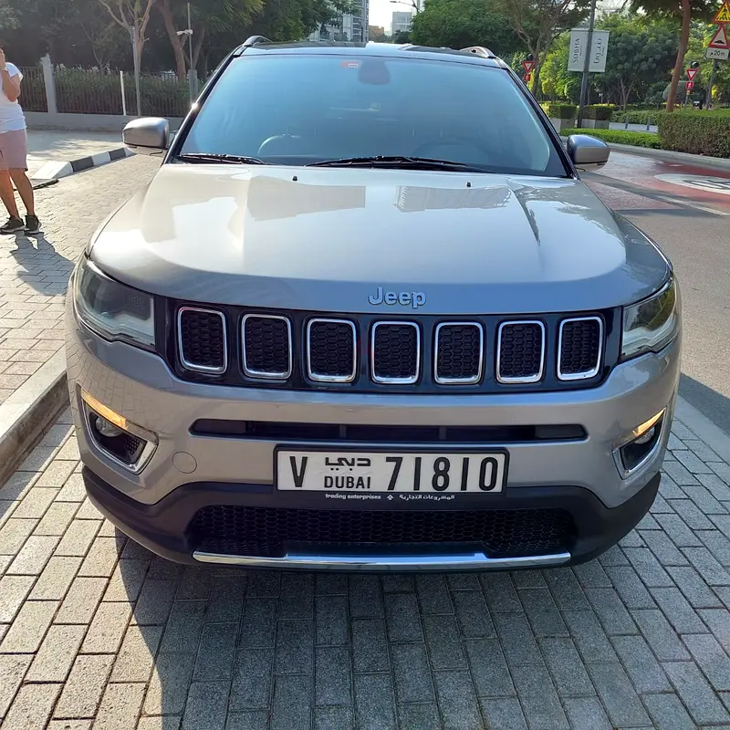 JEEP COMPASS 2018 (1ST OWNER) LADY DRIVEN | dubizzle Dubai