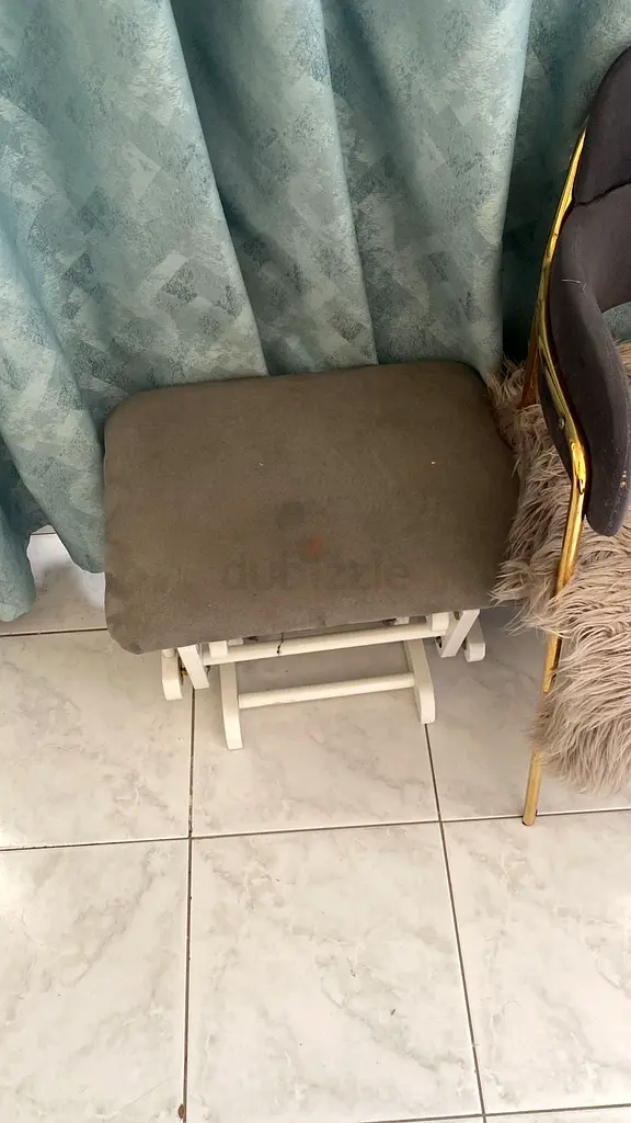 Rocking baby feeding chair | dubizzle Sharjah