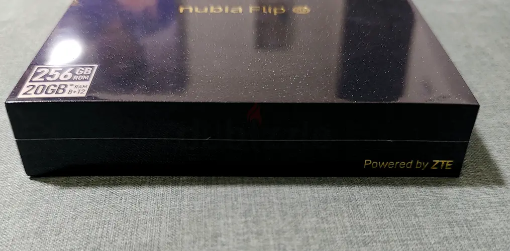 ZTE Nubia Flip 5G | dubizzle Al Ain