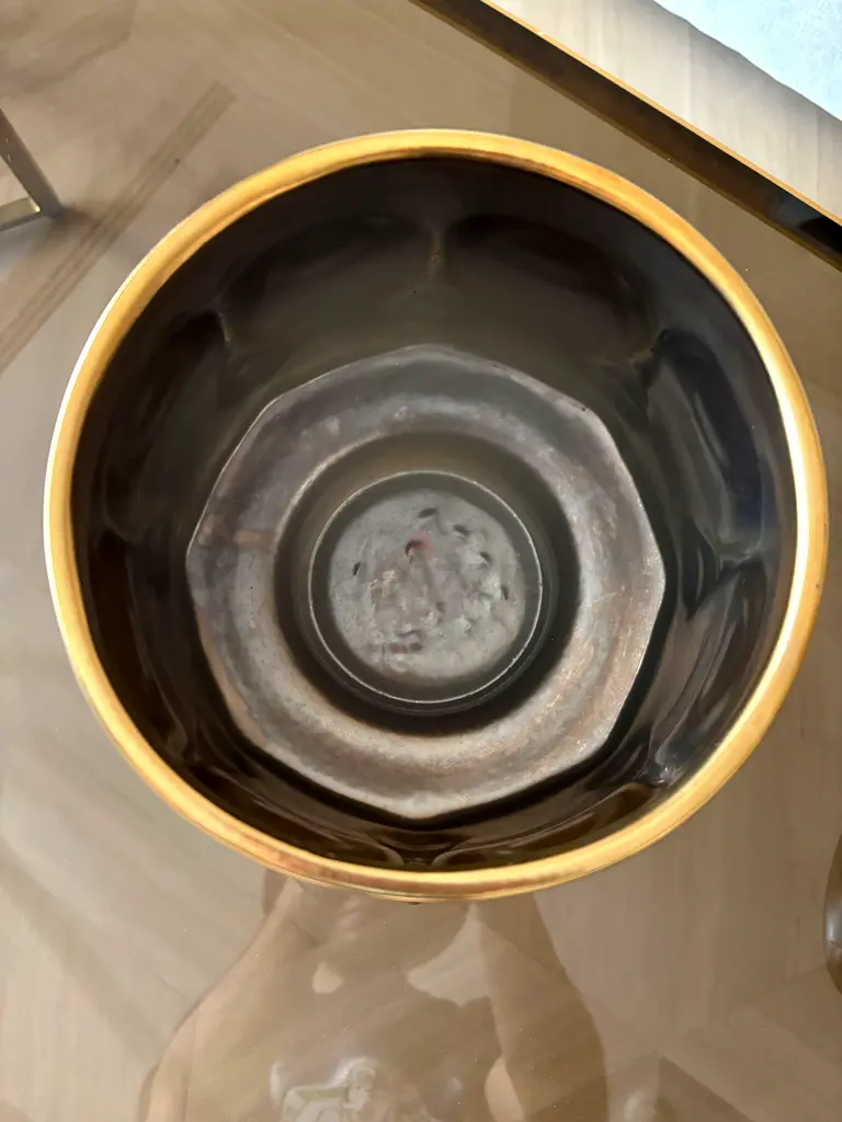 Beautiful Vintage Golden Face Pot | dubizzle Dubai