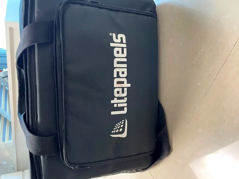 Litepanels LED Lighting Kit with Carry Bag | dubizzle Dubai