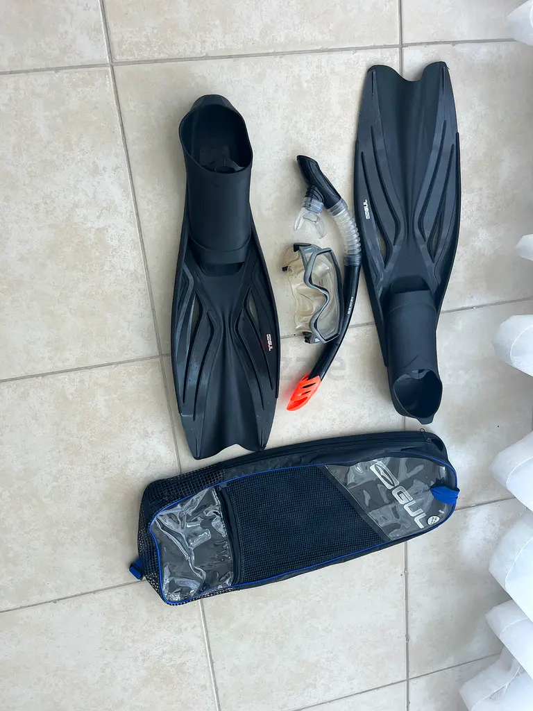 Diving Gear - Scuba Fins, Snorkel Mask Set for Sale | dubizzle Dubai