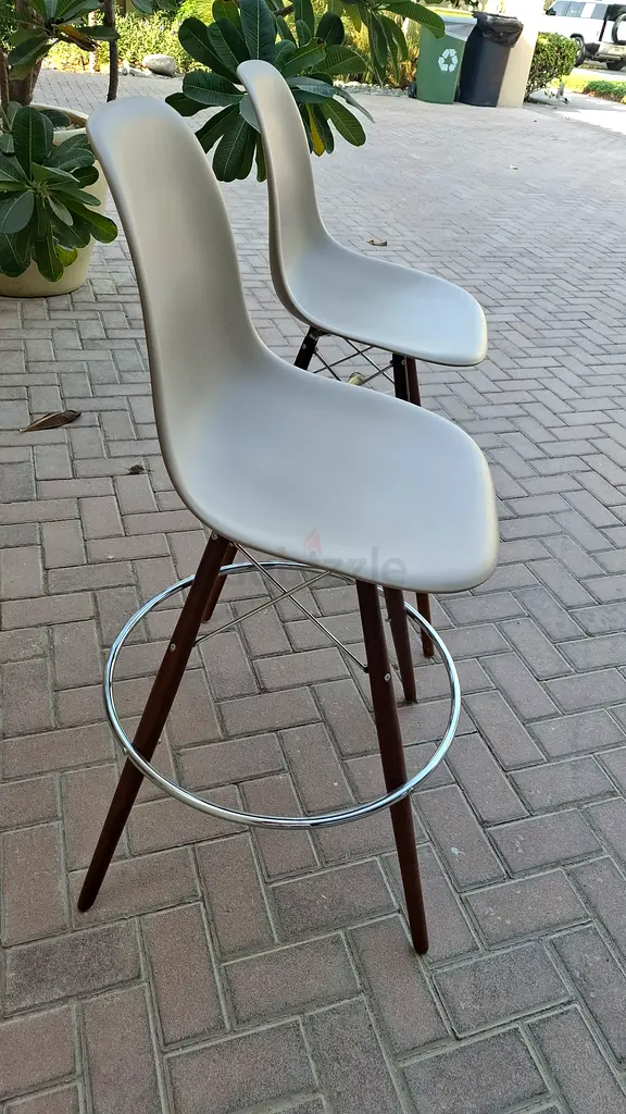 Stylish Set of Two Bar Stools for Sale | dubizzle Dubai