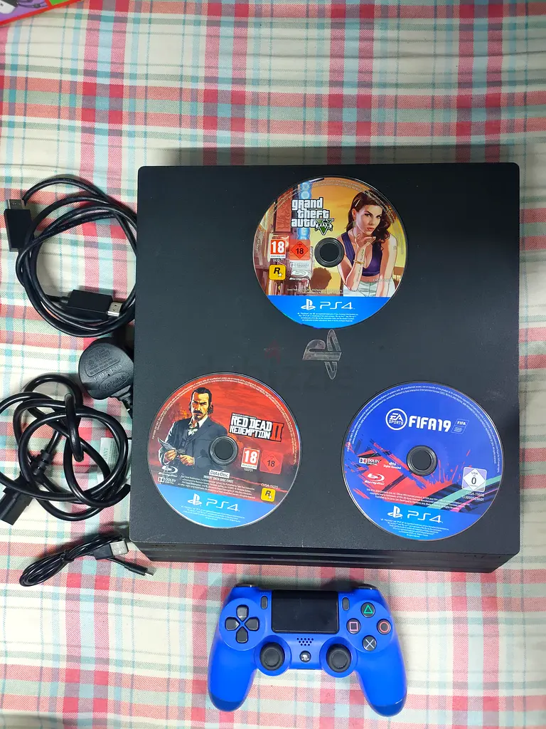 PS4 pro storage 1tb 1 controller 3 CD games for sale | dubizzle Dubai