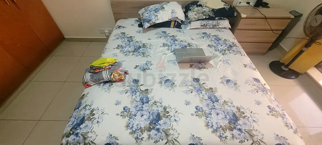 King Size Bed - 180 x 200 - Wood Finish - Value Deal | dubizzle Dubai