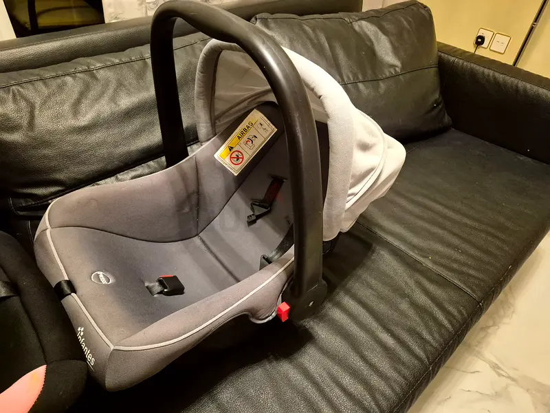 Car seat / baby cot | dubizzle Dubai