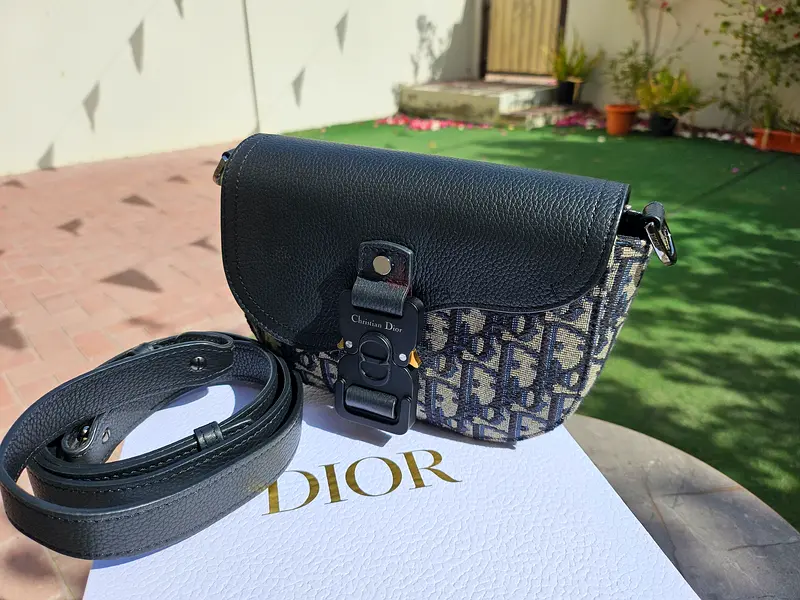 Dior Mini Saddle Messenger bag | dubizzle Dubai