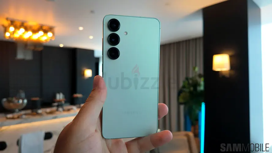 Samsung Galaxy S25 12Gb/128GB Mint (Sealed Box) | dubizzle Abu Dhabi