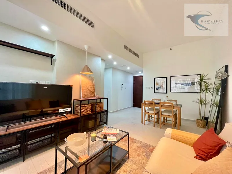 Apartment: Brand New | Luxurious Layout | Parking | Gym | Weekly ...