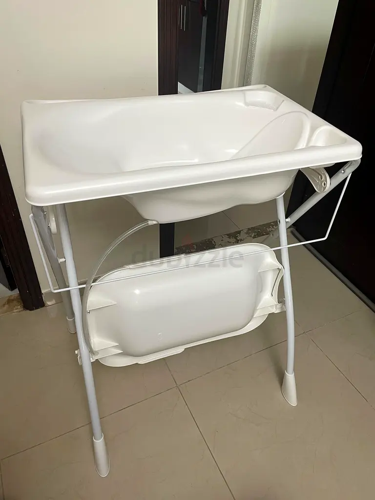 Compact Baby Bath Tub with Stand for Easy Bathing | dubizzle Dubai