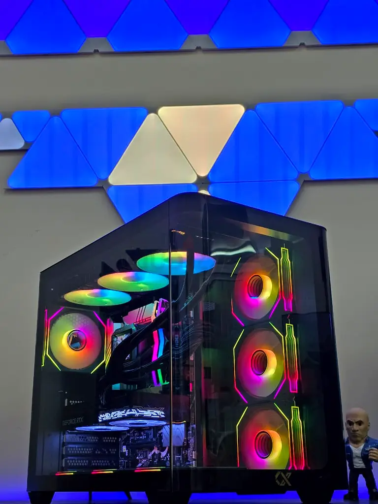 Gaming PC/i9 14900KF/RTX 5070 12gb/32gb DDR5 rams/1TB Nvme Gen4 ...