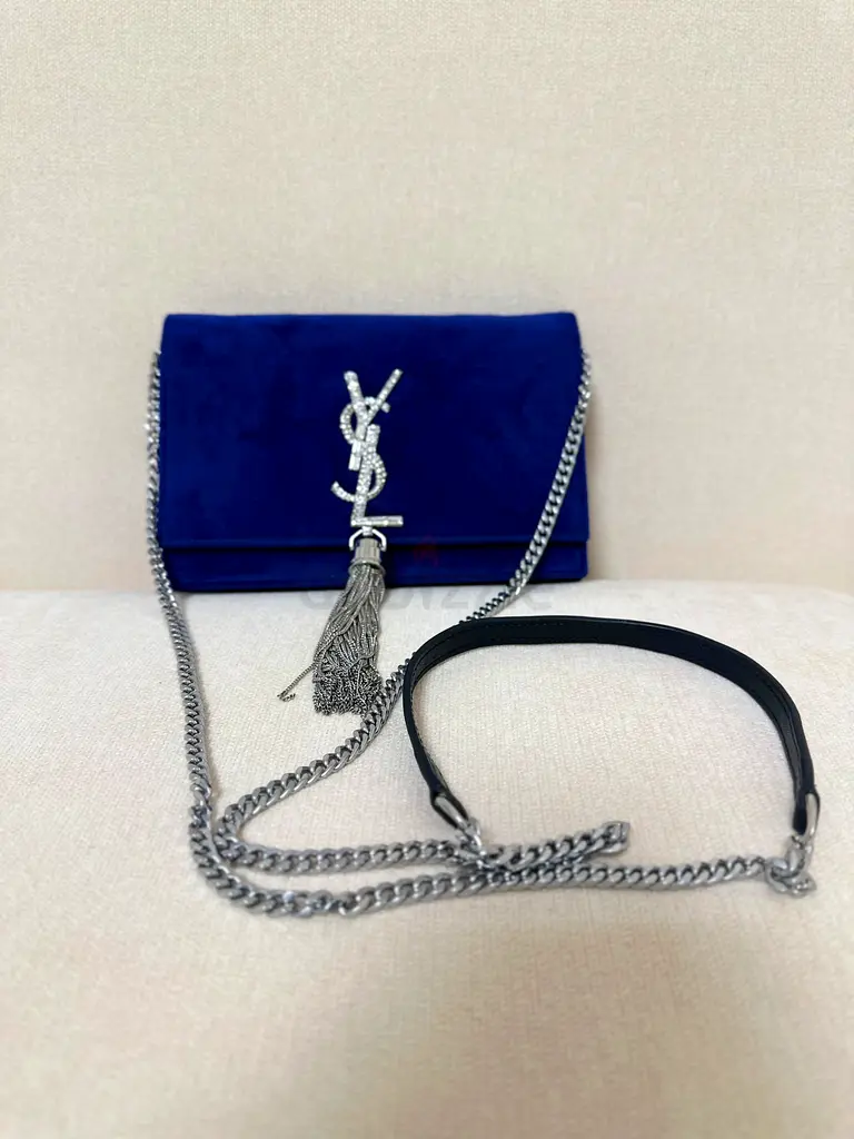 YSL Velvet KAte Crystal Logo Wallet on chain | dubizzle Dubai