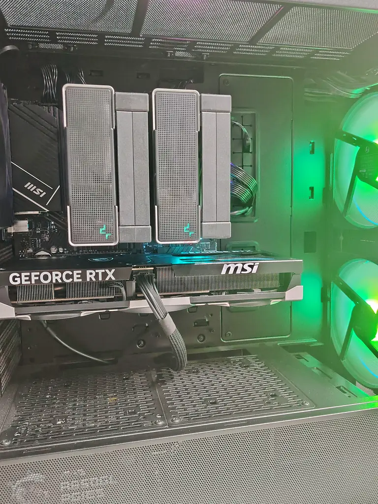 Gaming PC Ryzen 5 9600x + RTX 5070 | dubizzle Dubai