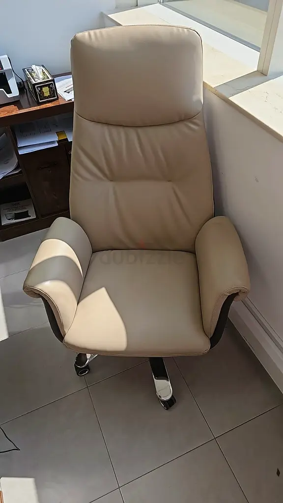 Office furniture | dubizzle Dubai