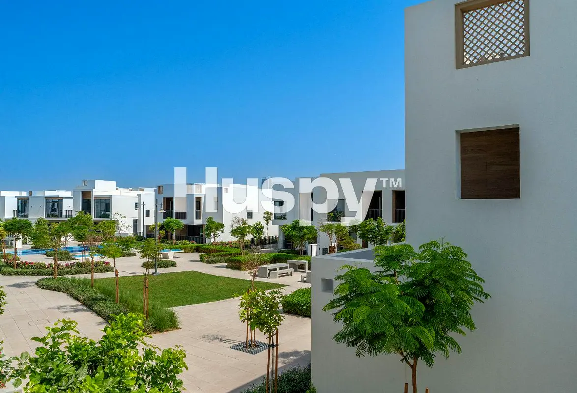 Villa: Park Backing | Single Row | Corner Plot | dubizzle Dubai