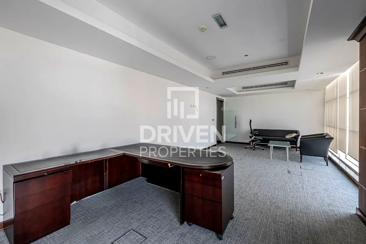 Office: Fully Fitted Full Floor Office | Prime Location | dubizzle Dubai