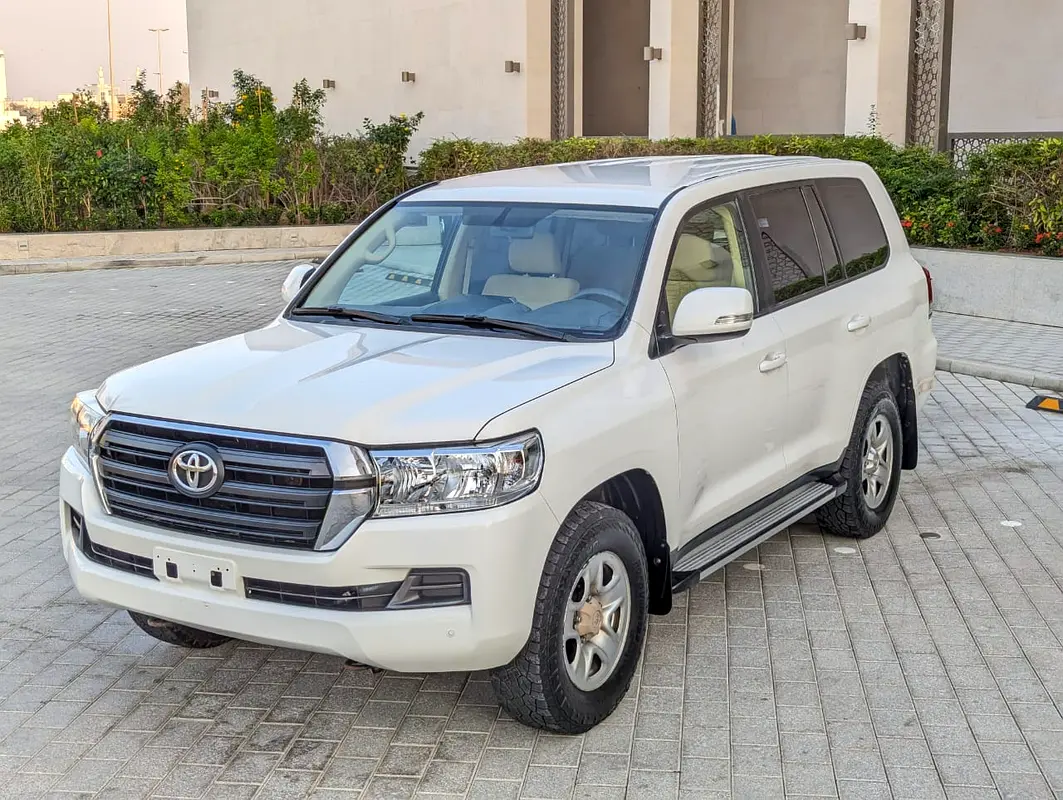 TOYOTA LAND CRUISER 2016 GCC V6 4.0L IN PERFECT CONDITION | dubizzle Dubai