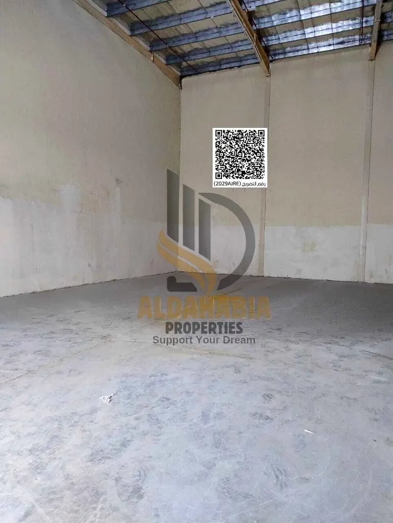 Warehouse: A warehouse for rent in the Umm Al Thuban area of Umm Al ...