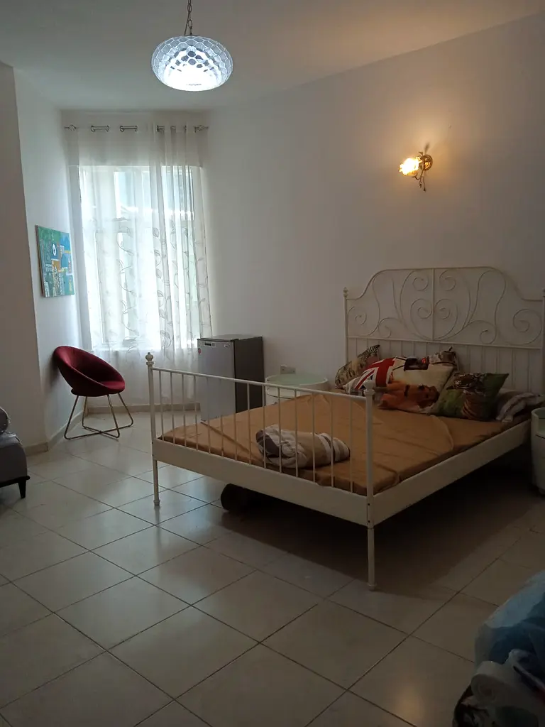 Apartment: 11BHK for sale in Horizon Towers, immediate ownership, fully ...