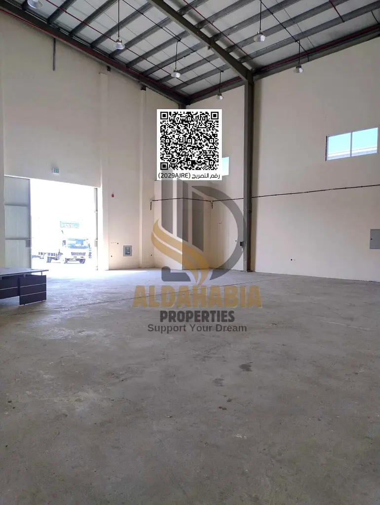 Warehouse: A warehouse for rent in the Umm Al Thuban area of Umm Al ...