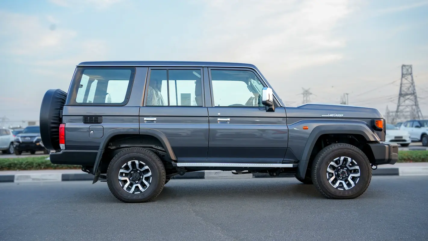 2025 Toyota Land Cruiser LC 76 2.8L AT Diesel (Gray) | dubizzle Dubai