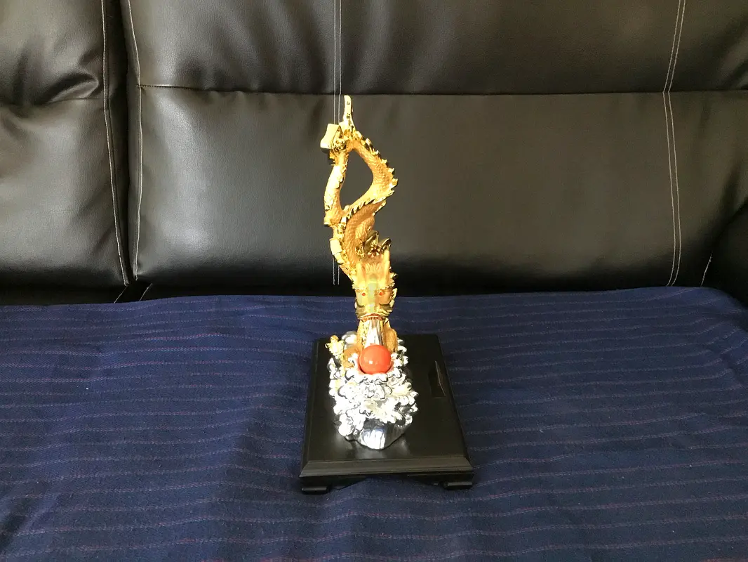 Chinese Feng Shui Flying Dragon Statue Figure | dubizzle Dubai