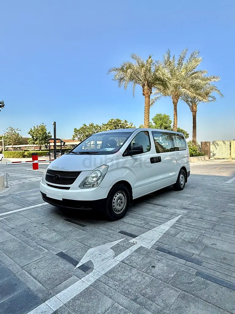 Hyundai H1 2016 GCC 9 Seater Automatic | dubizzle Dubai