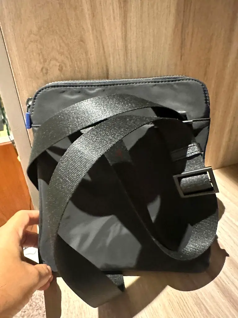 Emporio Armani shoulder cross body bag | dubizzle Dubai
