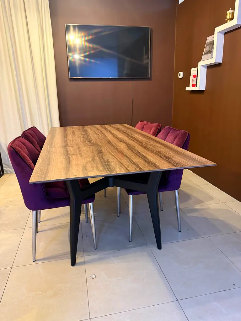 Dining / Meeting Table + 4 chairs | dubizzle Dubai