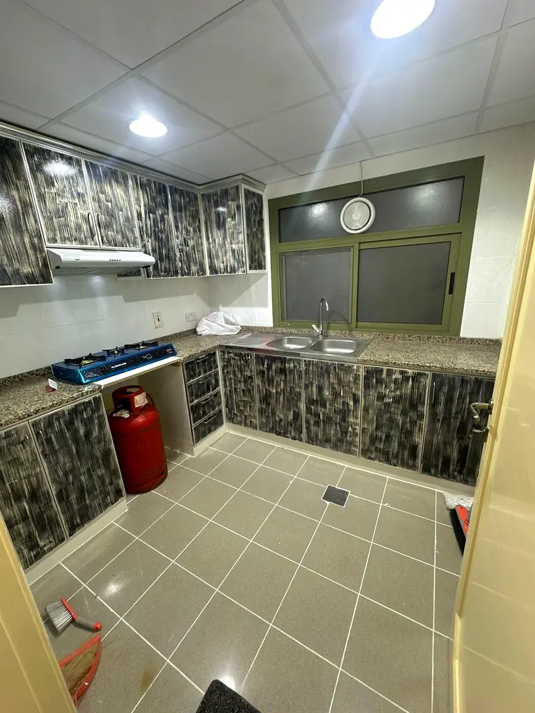 Apartment: Private room available for monthly rent | dubizzle Dubai