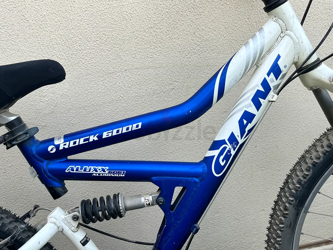 Used Giant Rock 6000 – Reliable Full-Suspension Mountain Bike | دوبيزل دبي