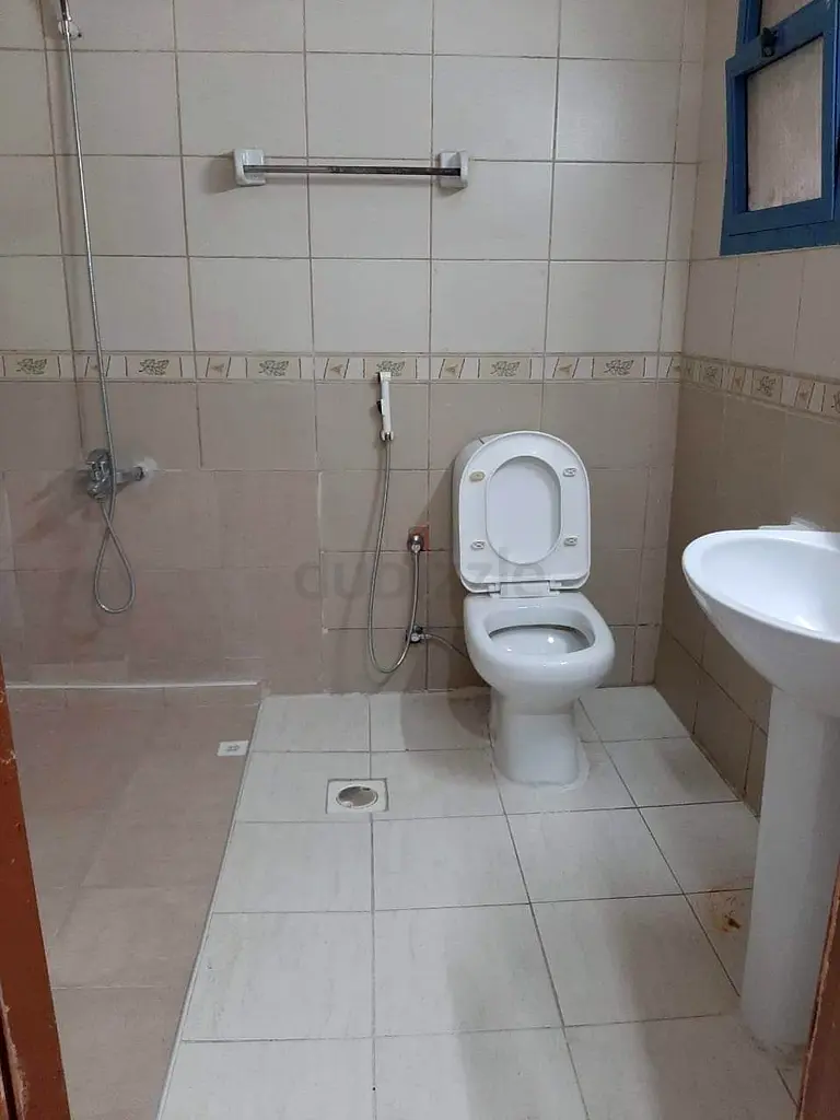 Villa: Only indian couple partition available al rashidiya | dubizzle Dubai