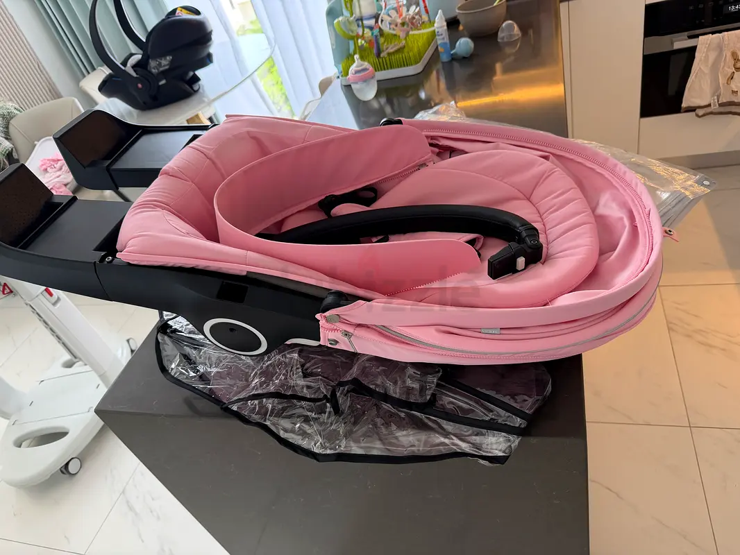 Stokke Xplory Stroller with Car seat as a gift | dubizzle Dubai