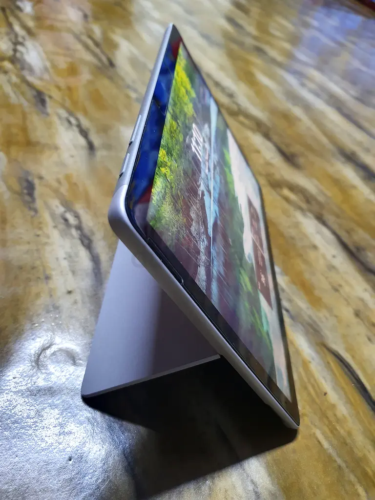 Microsoft surface go 2 | dubizzle Dubai