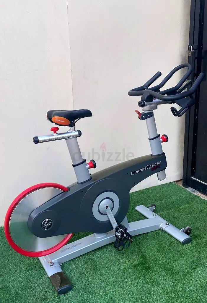 Life Fitness LifeCycle GX Indoor Spin Bike | دوبيزل دبي