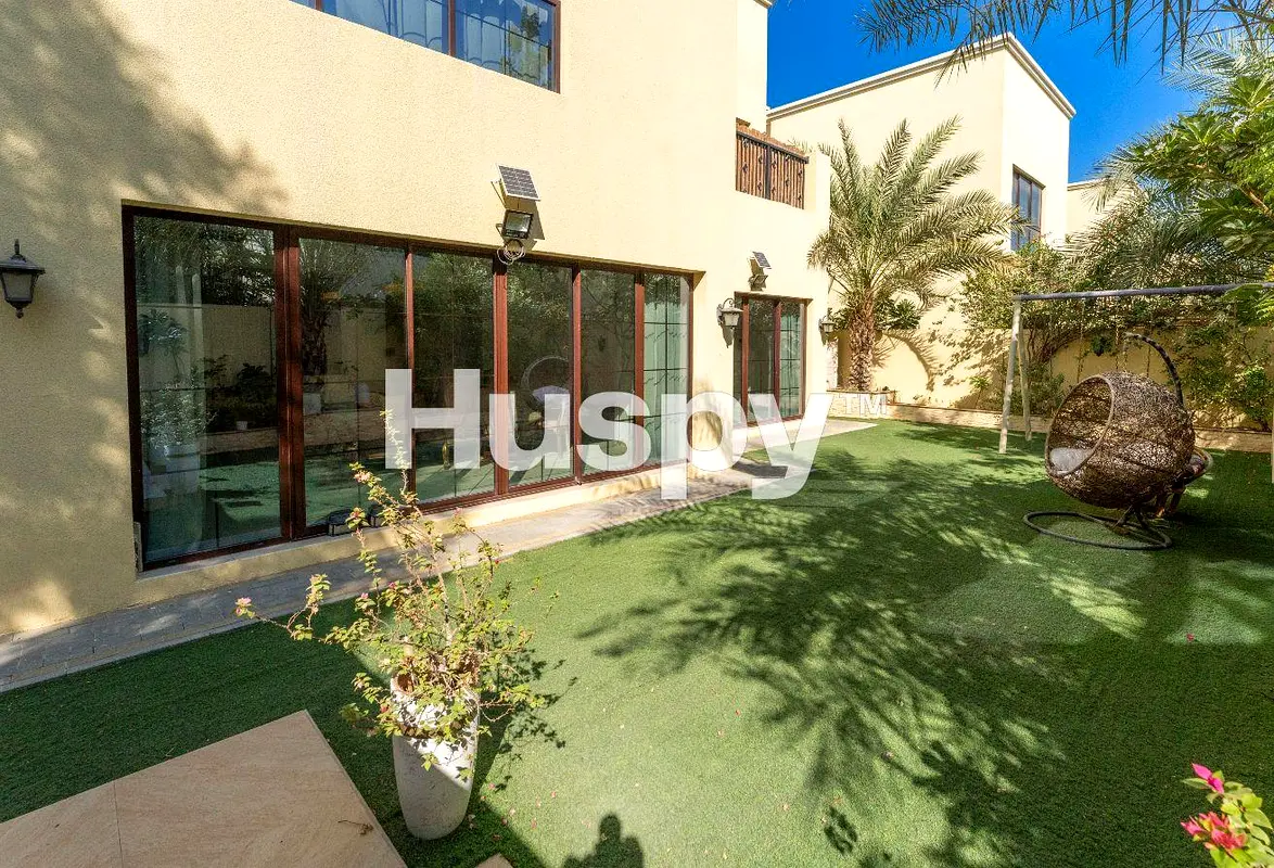 Villa: Unfurnished | Vacant | View Today | dubizzle Dubai