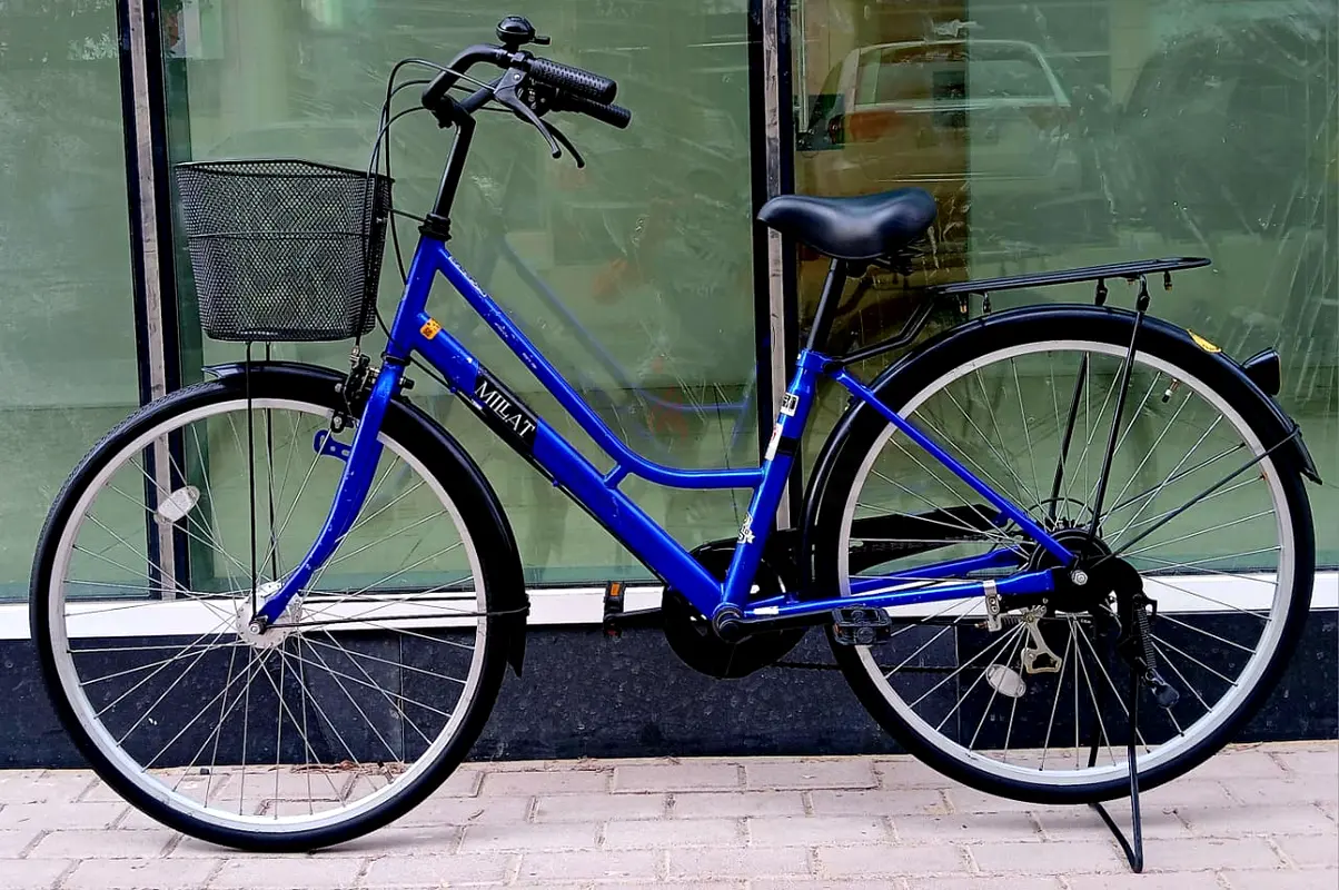 Attractive Classic cruiser bike High Quality Heavy Duty 6 speed Shimano Perfect Condition ...