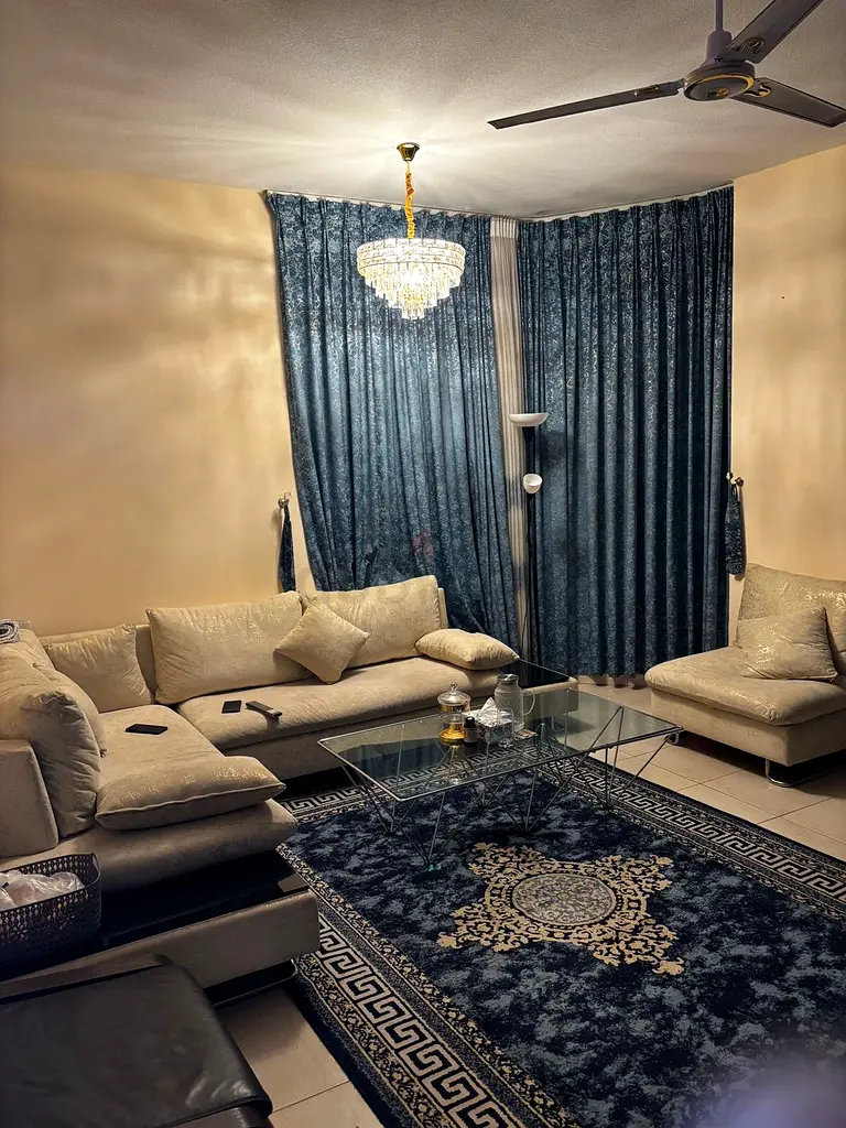 Elegant Living Room Set | dubizzle Sharjah