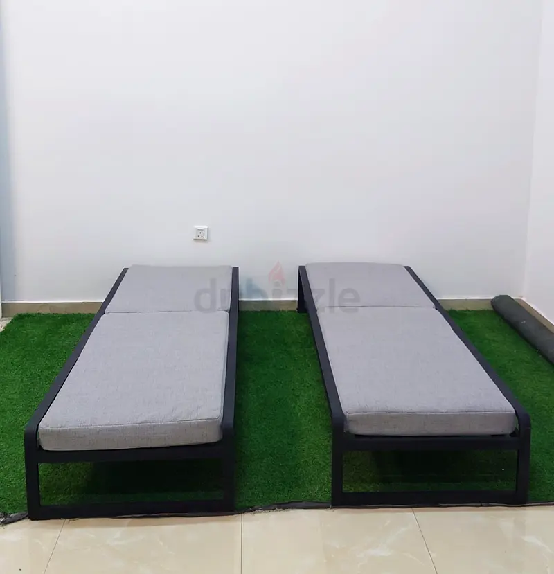 Chaise Lounger W Cushions | dubizzle Dubai